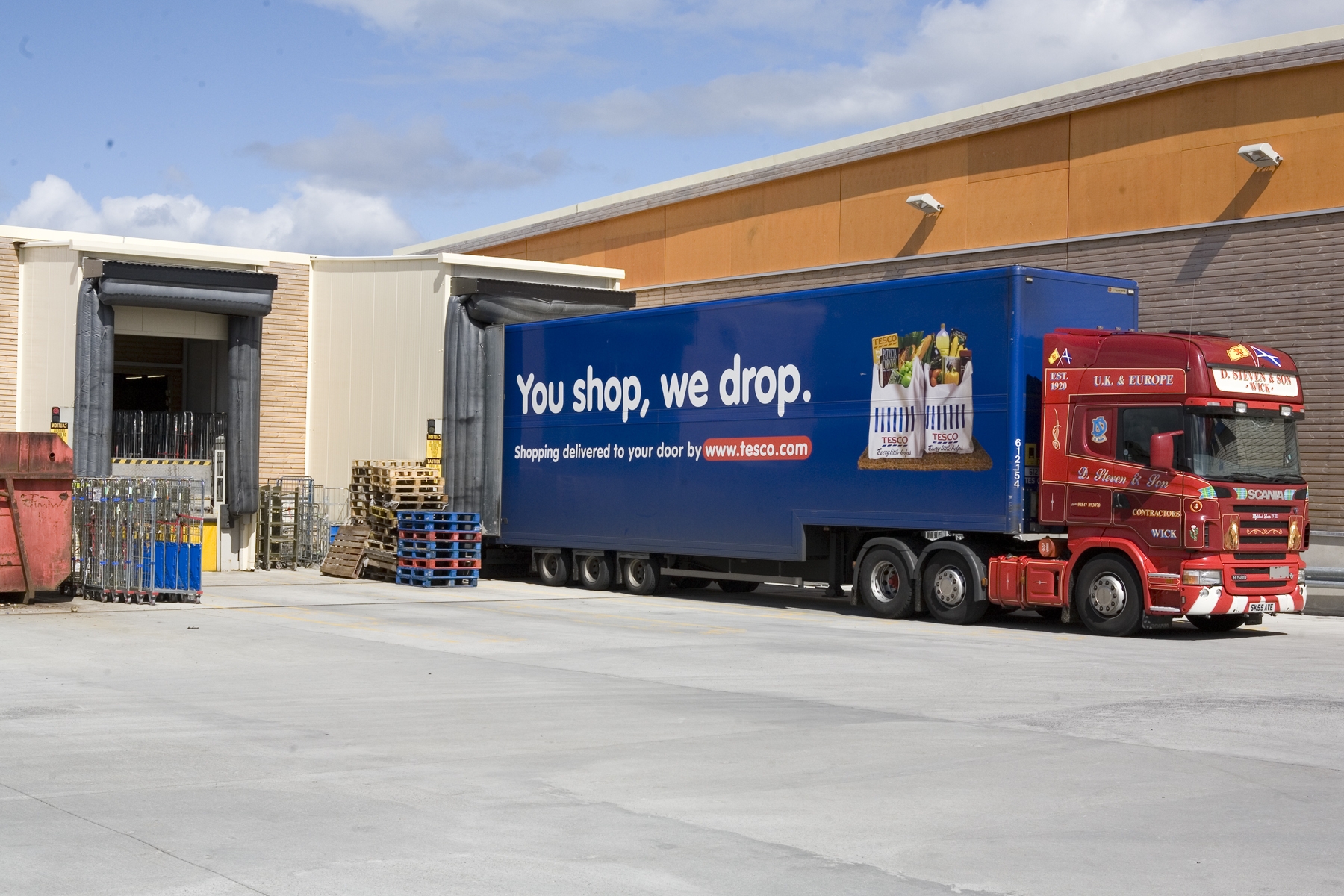 Easilift Pod System Chosen For Tesco's Greenest Store